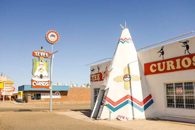 Route 66 Road Trip: Tucumcari Motels and Neon Signs – Salty Canary