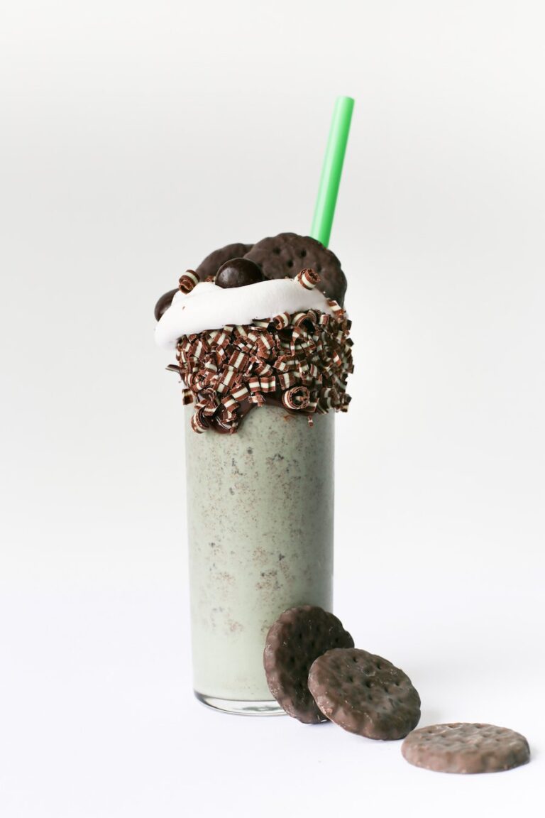 Thin Mint Milkshakes – Salty Canary
