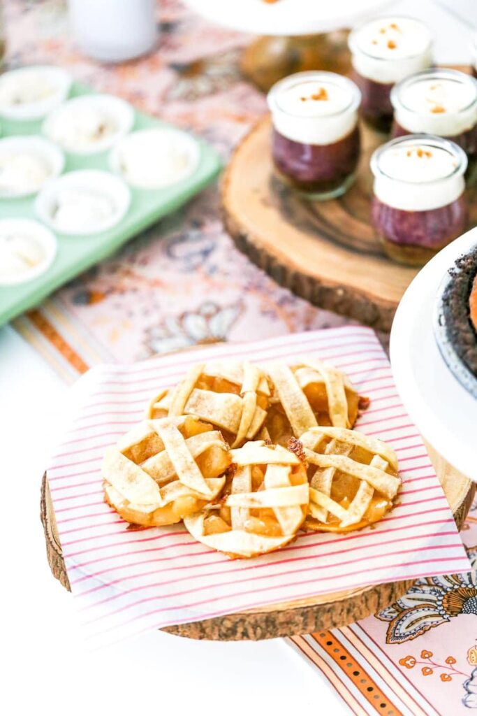 How to Set Up a Pie Bar for Thanksgiving – Salty Canary
