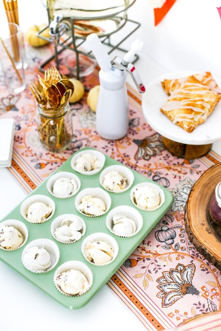 How to Set Up a Pie Bar for Thanksgiving – Salty Canary