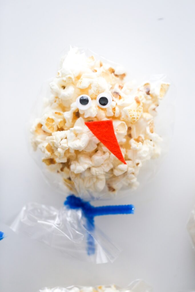 DIY Snowman Popcorn Treat Balls – Salty Canary