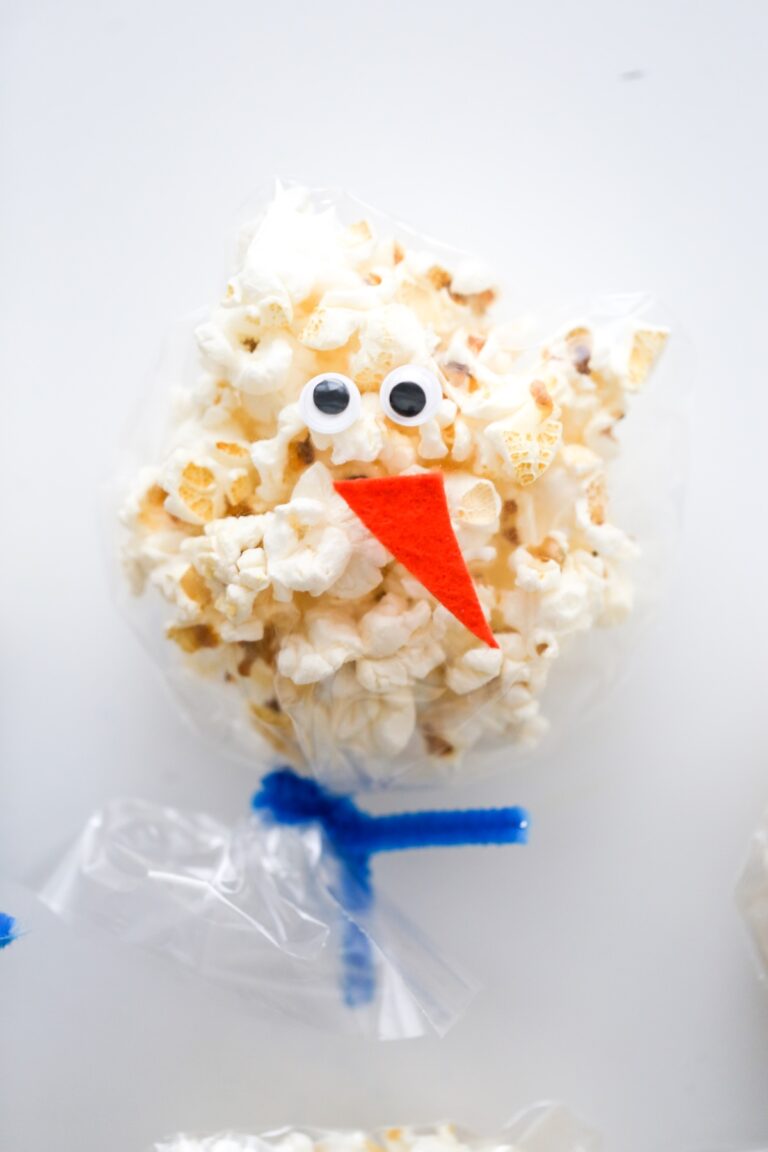 DIY Snowman Popcorn Treat Balls – Salty Canary