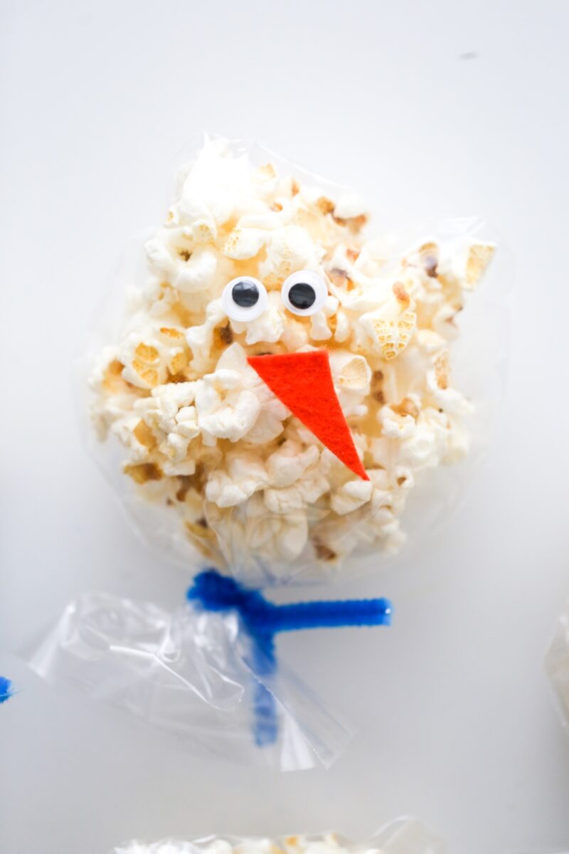 DIY Snowman Popcorn Treat Balls – Salty Canary