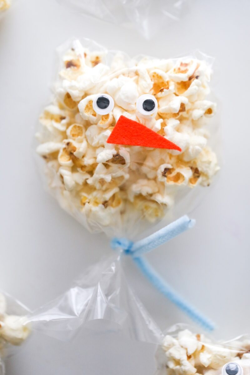 DIY Snowman Popcorn Treat Balls – Salty Canary